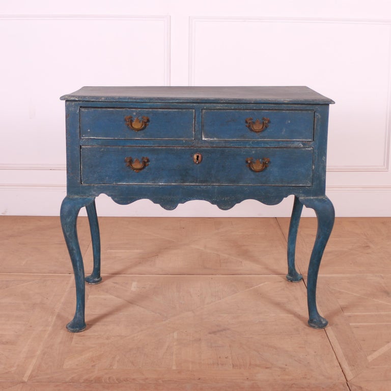 18th Century Painted Lamp Table For Sale at 1stDibs