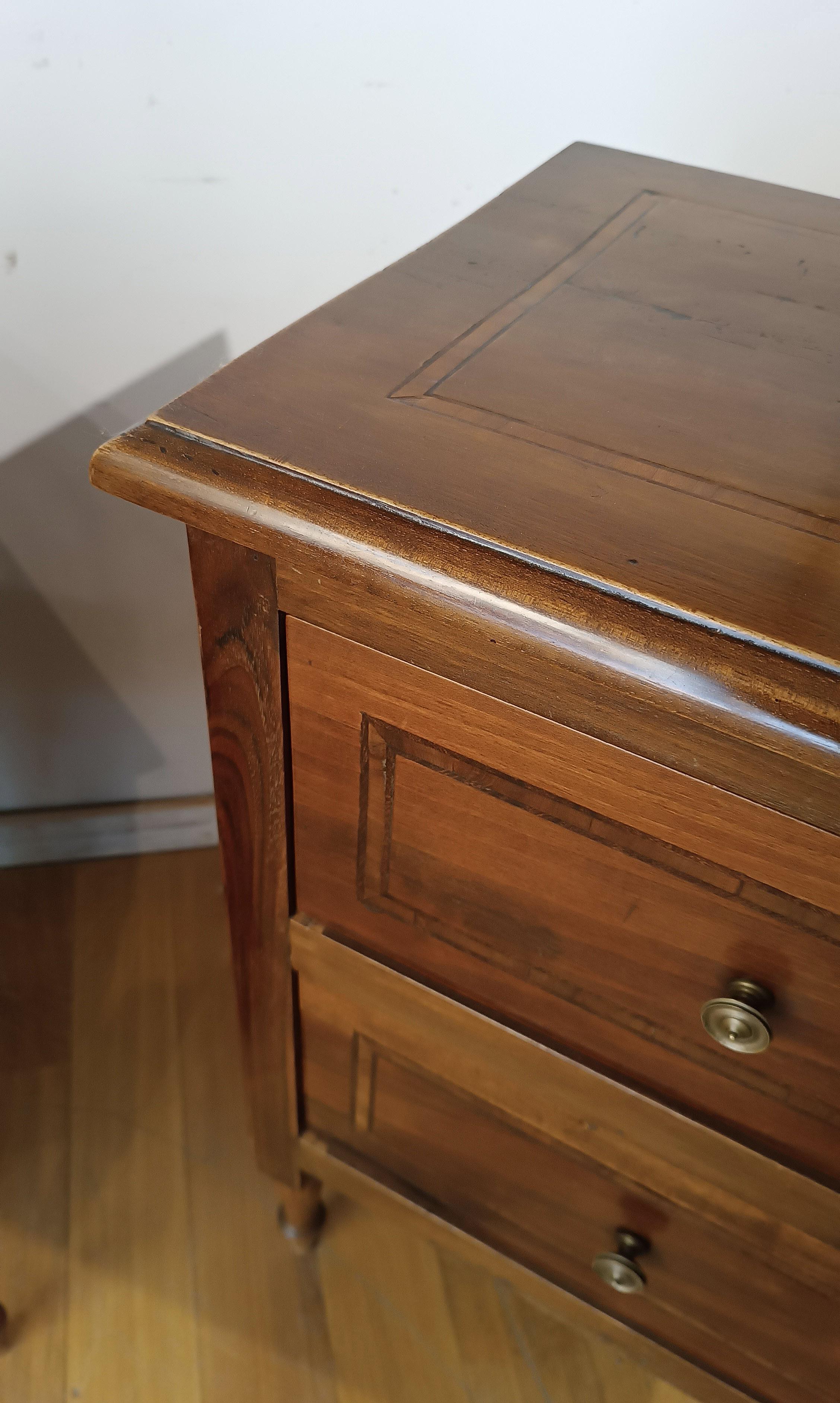 18th CENTURY PAIR OF NEOCLASSIC NIGHTSIDE TABLES IN SOLID WALNUT For ...