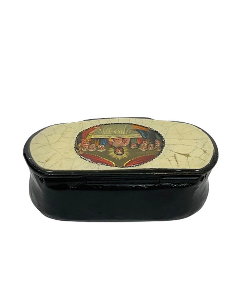 18th Century Papier-mâché Small Snuff Box For Sale at 1stDibs