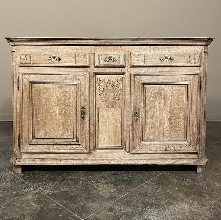 18th Century Rustic Country French Buffet For Sale at 1stDibs