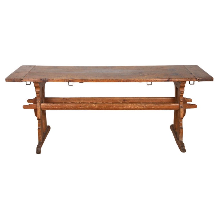 18th Century Scandinavian Spruce Table For Sale at 1stDibs