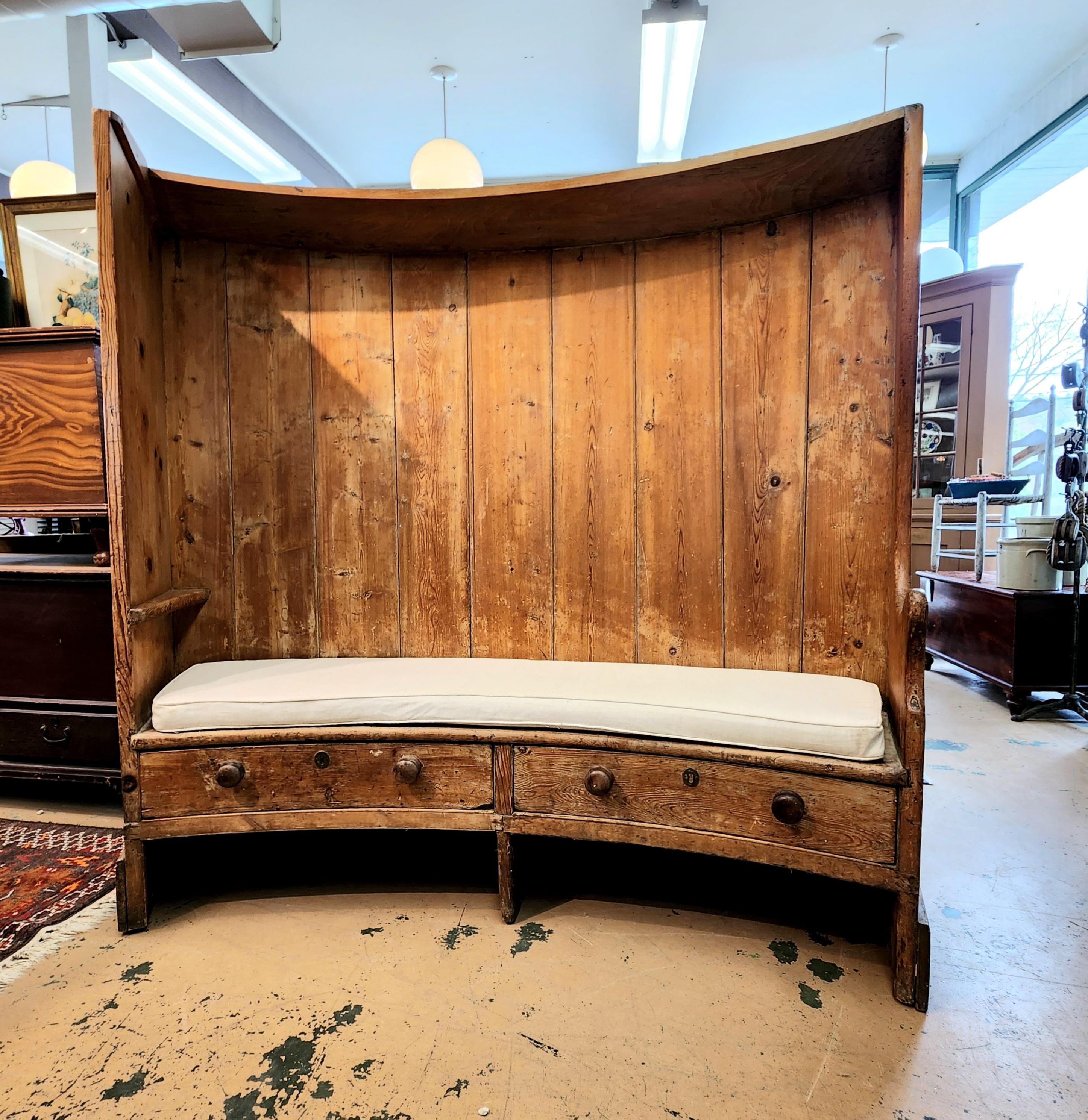 American 18th Century Settle Bench Hudson Valley For Sale at 1stDibs