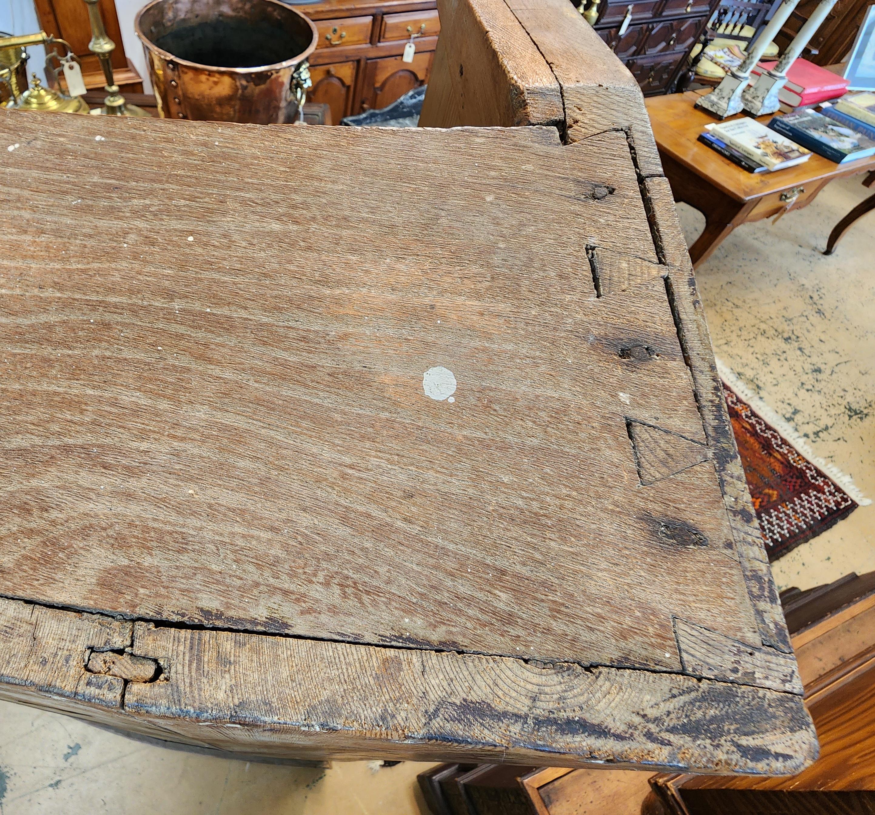 American 18th Century Settle Bench Hudson Valley For Sale at 1stDibs