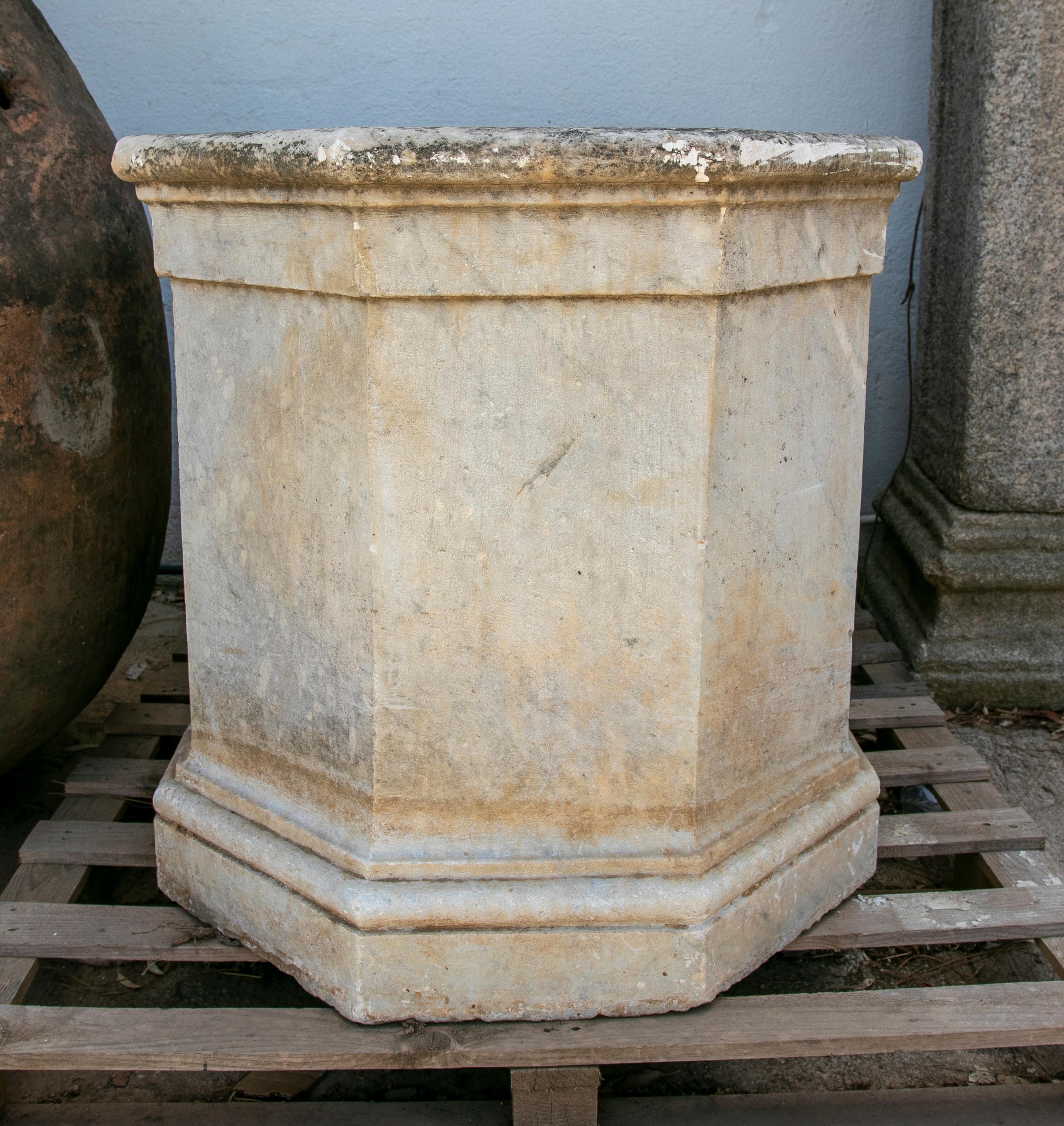18th Century Spainish Hand-Carved Marble Well Stopper For Sale at 1stDibs