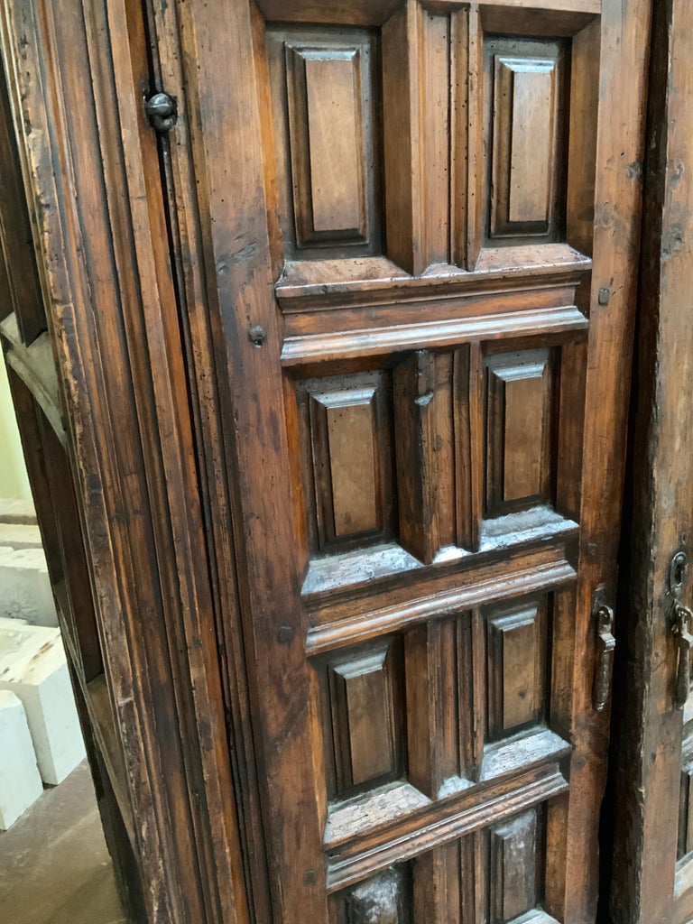 18th Century Spanish Armoire For Sale at 1stDibs
