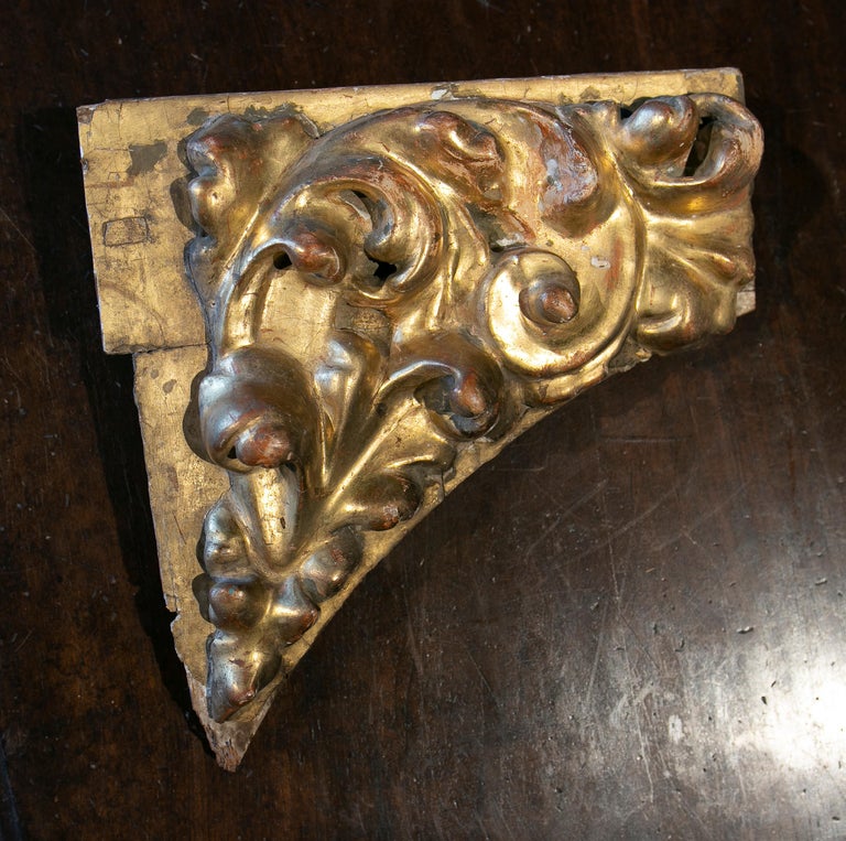 18th Century Spanish Decorative Finial Carved in Wood For Sale at 1stDibs