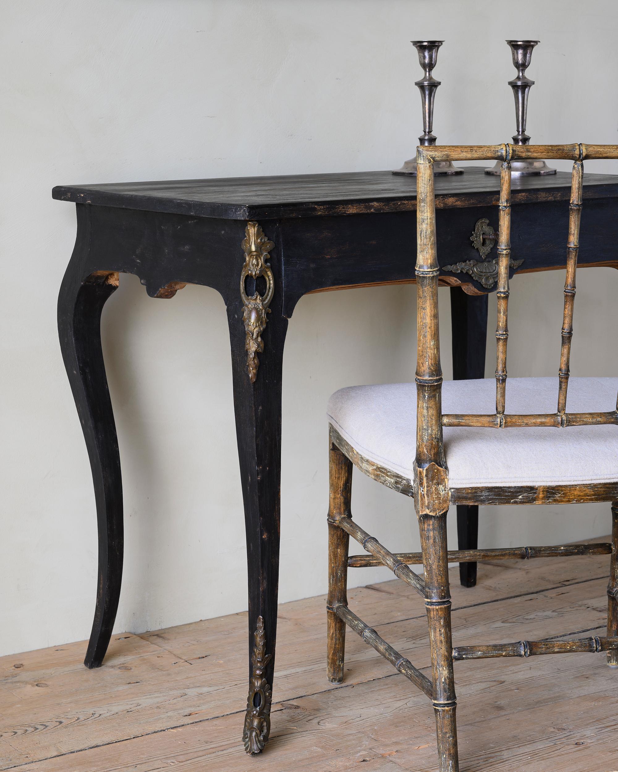 18th Century Swedish Rococo Desk For Sale at 1stDibs