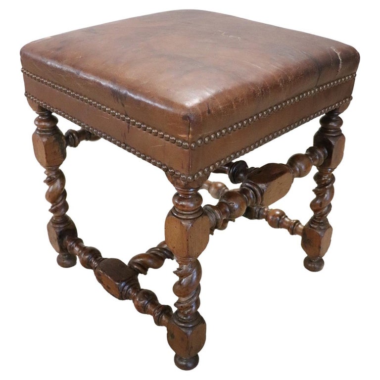 18th Century Turned Walnut and Leather Antique Stool For Sale at 1stDibs