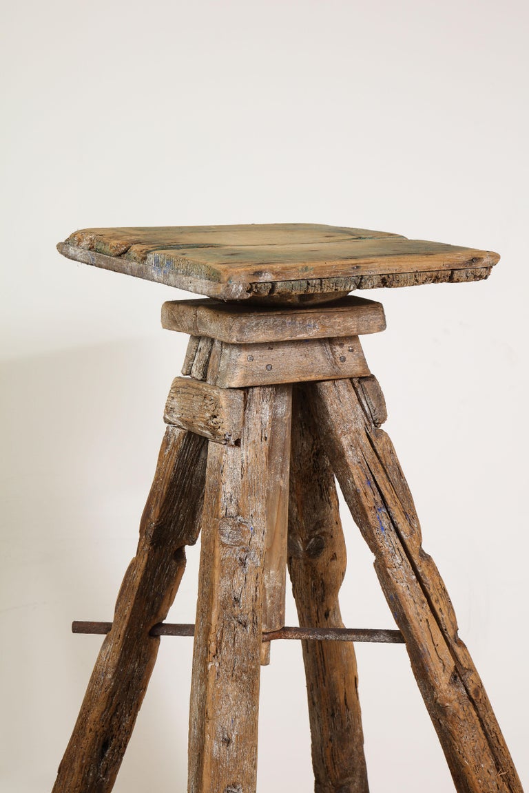 18th Century Venetian Wood Sculpture Stand For Sale at 1stDibs