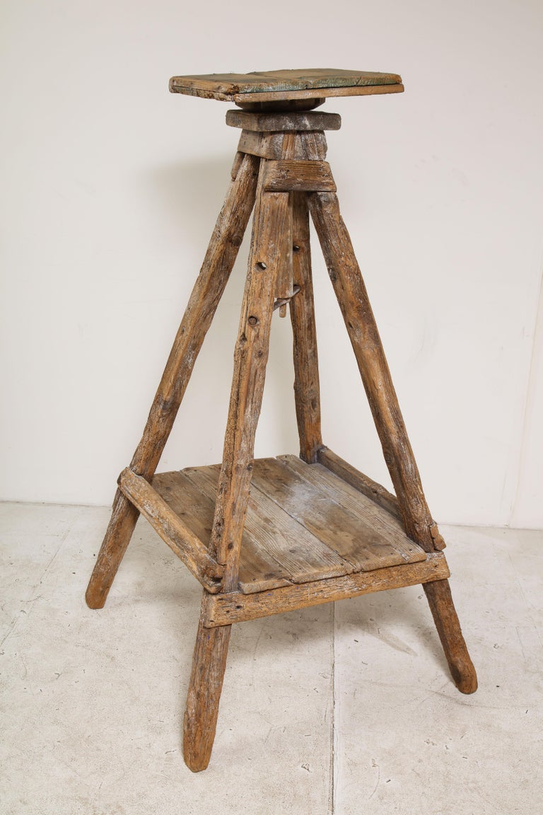 18th Century Venetian Wood Sculpture Stand For Sale at 1stDibs