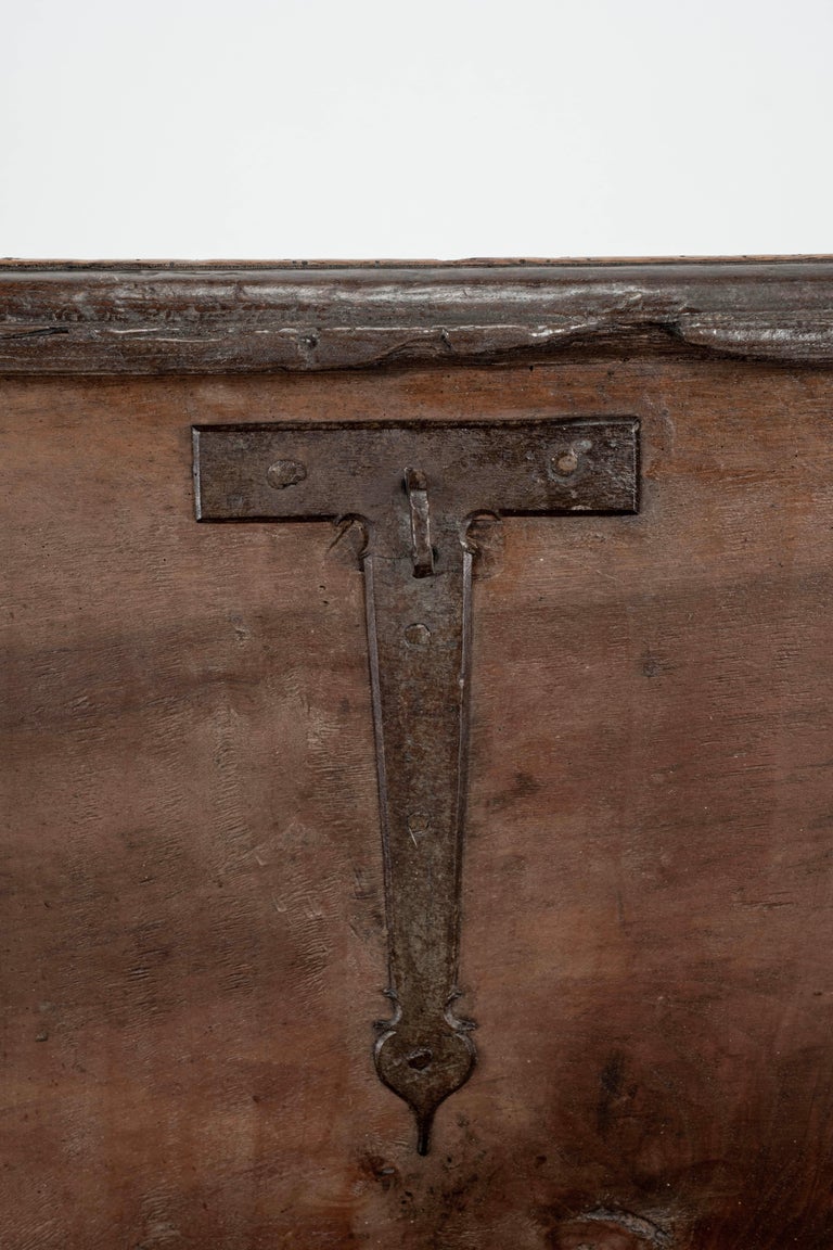 18th Century Walnut Trunk For Sale at 1stDibs