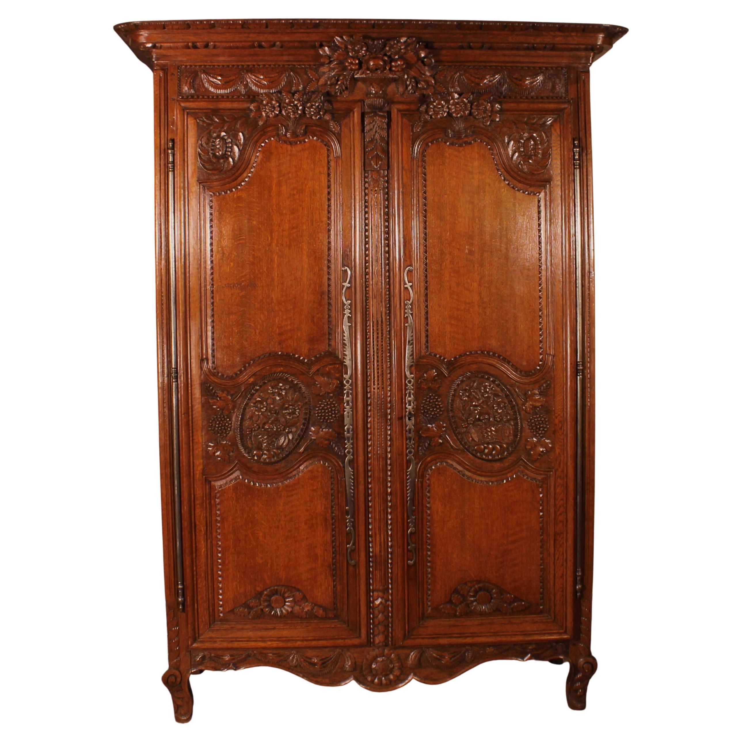 Continental Flemish Antique Cupboard Wardrobe Solid Oak Gothic, 18th ...