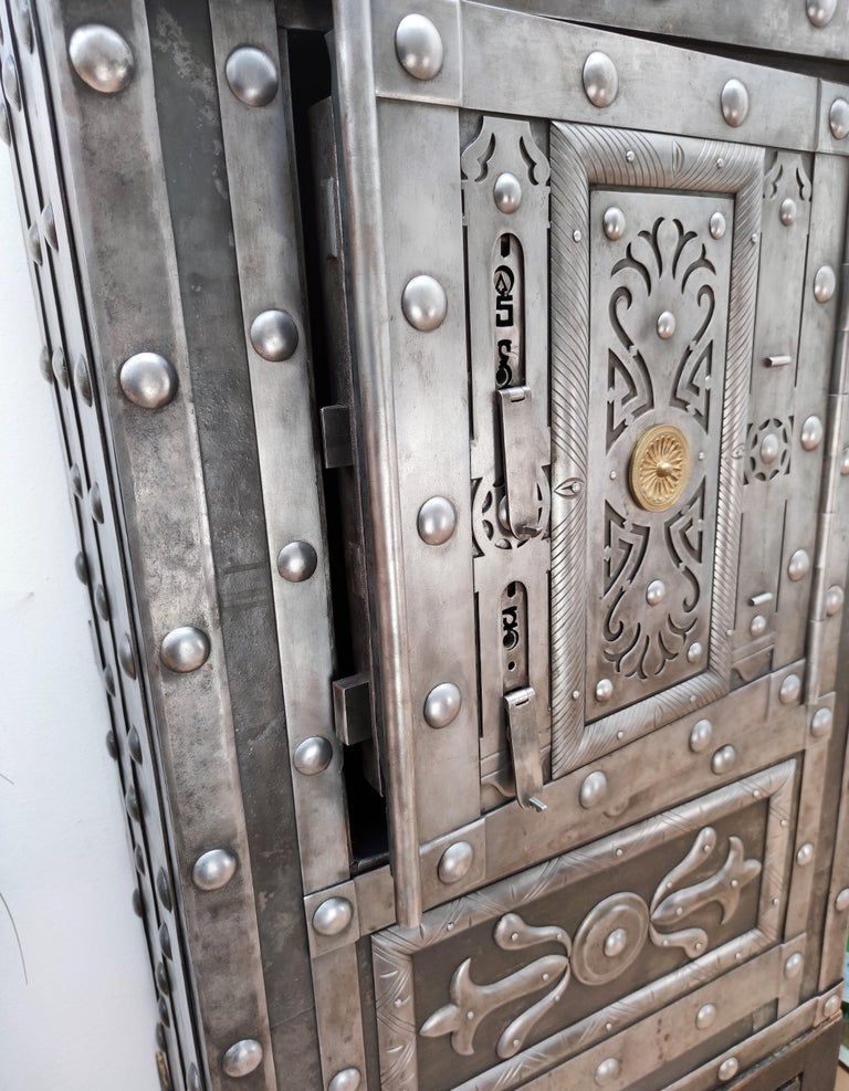 18th Century Wrought Iron Italian Antique Hobnail Safe Strongbox Bar ...