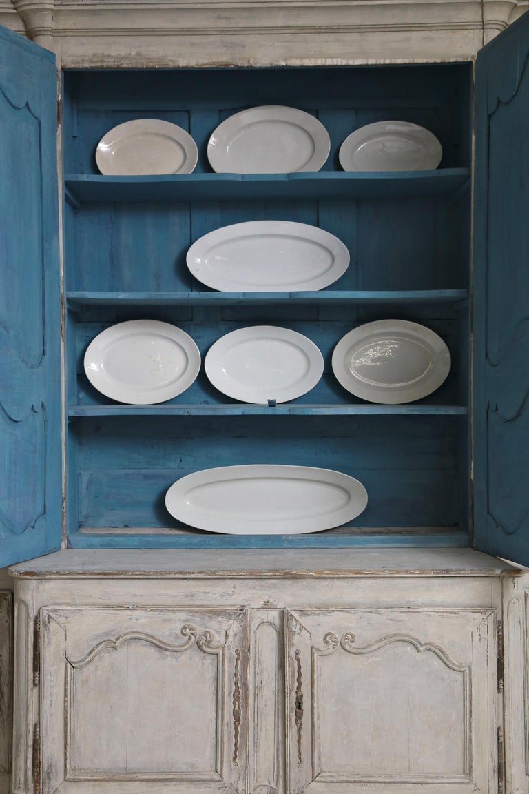 18th Century French Oak Breakfront Dresser at 1stDibs