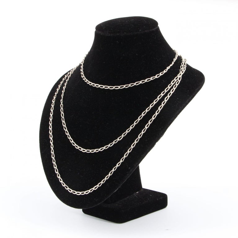 1900s Chiseled Silver Long Chain Necklace For Sale at 1stDibs
