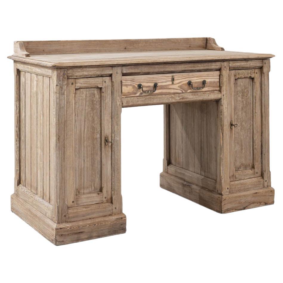 Italian antique wooden desk with inlay decorations with light wood ...