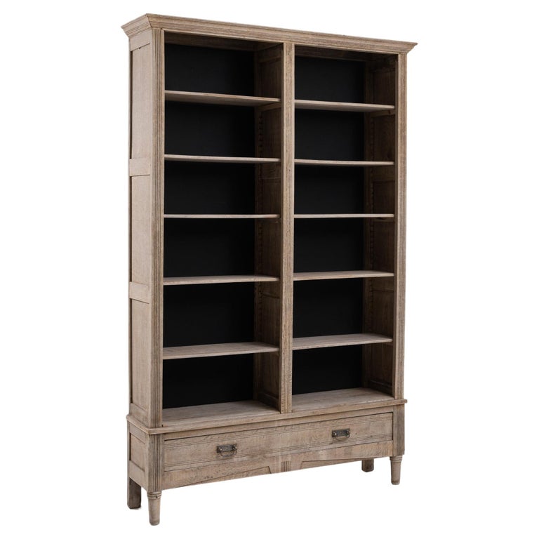 1900s French Oak Bookcase For Sale at 1stDibs