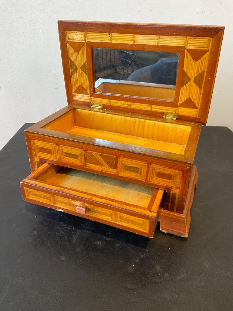 1910 Matchstick Jewlry Box For Sale at 1stDibs