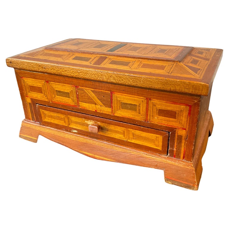 1910 Matchstick Jewlry Box For Sale at 1stDibs