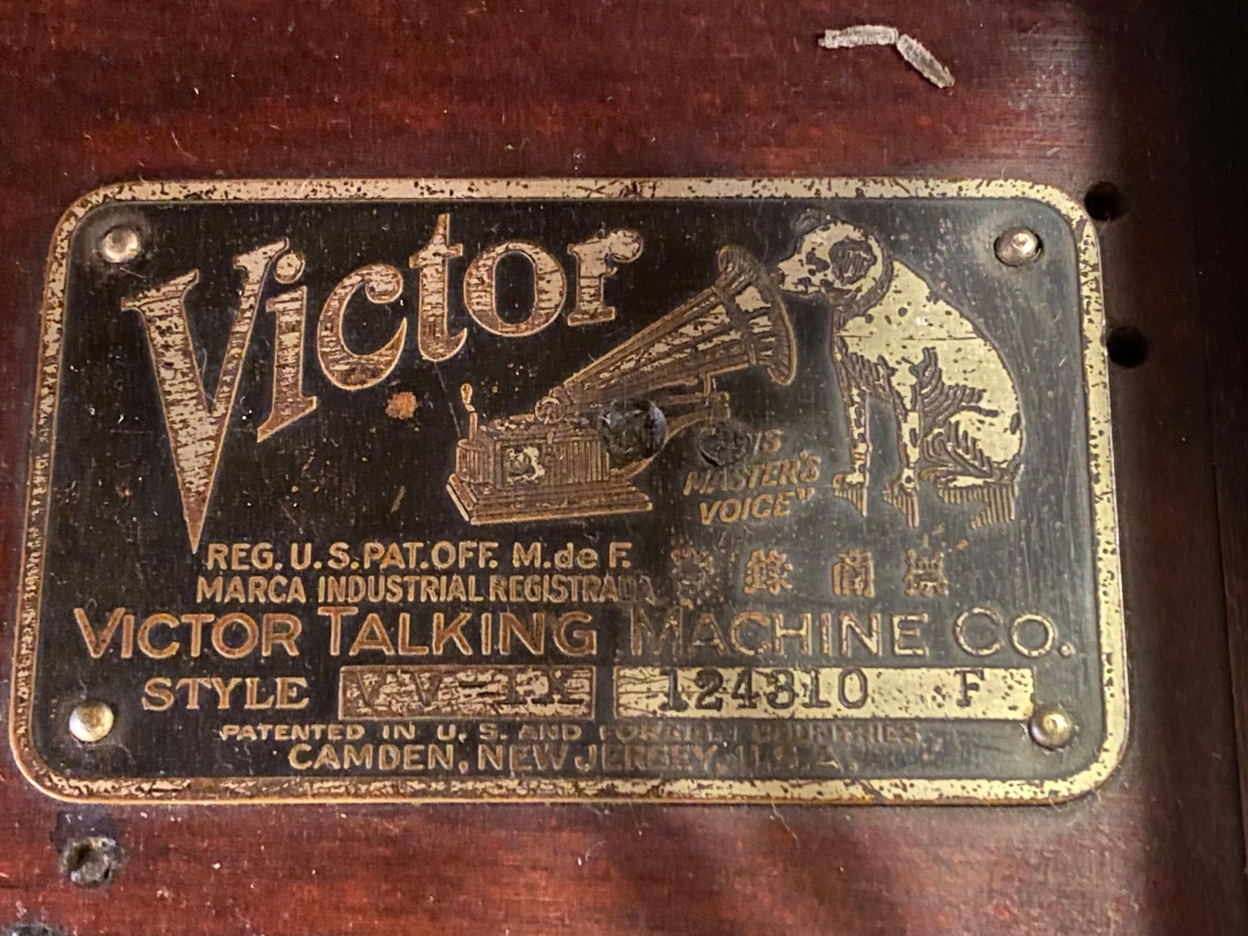 1911 Working Antique Victor Talking Machine Record Player For Sale at 1stDibs | antique record ...