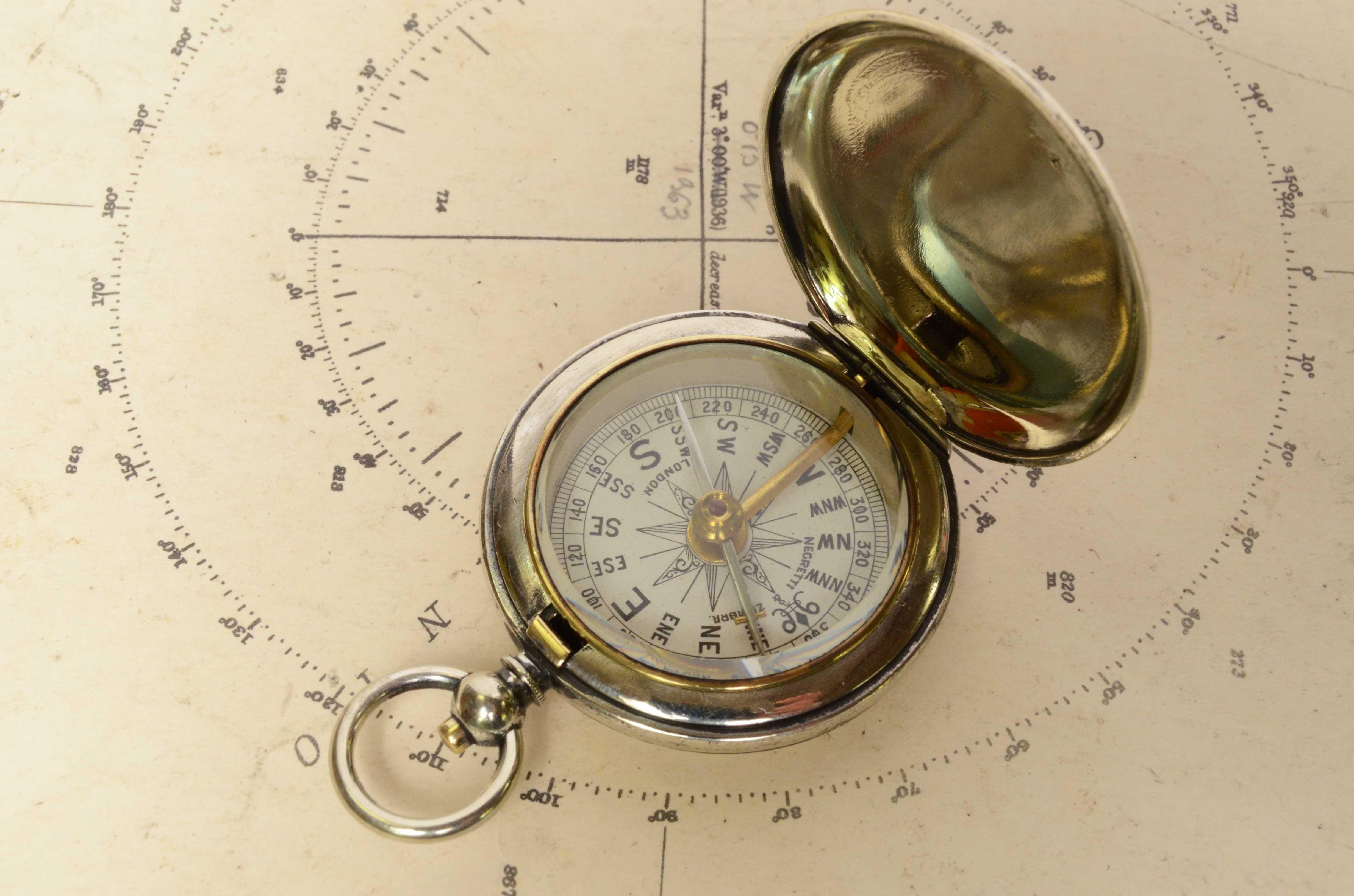 1918s Small Brass Magnetic Pocket Compass Signed Negretti And Zambra Antique Tool At 1stdibs