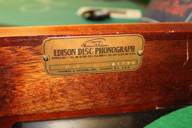 1919 Edison Disc Phonograph H 19 Record Player at 1stDibs | 1919 edison ...