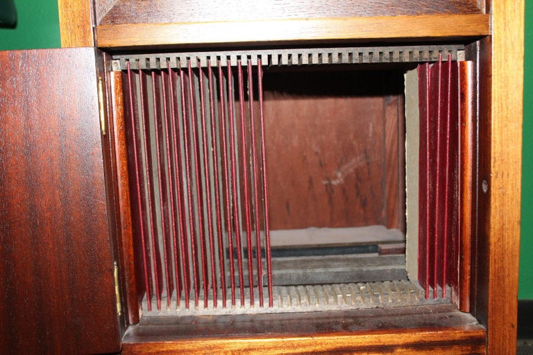 1919 Edison Disc Phonograph H 19 Record Player at 1stDibs