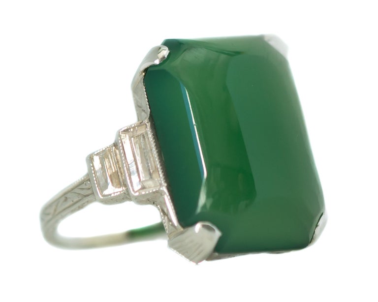 1920s Art Deco Jade, Diamond and 14 Karat White Gold Ring at 1stDibs ...