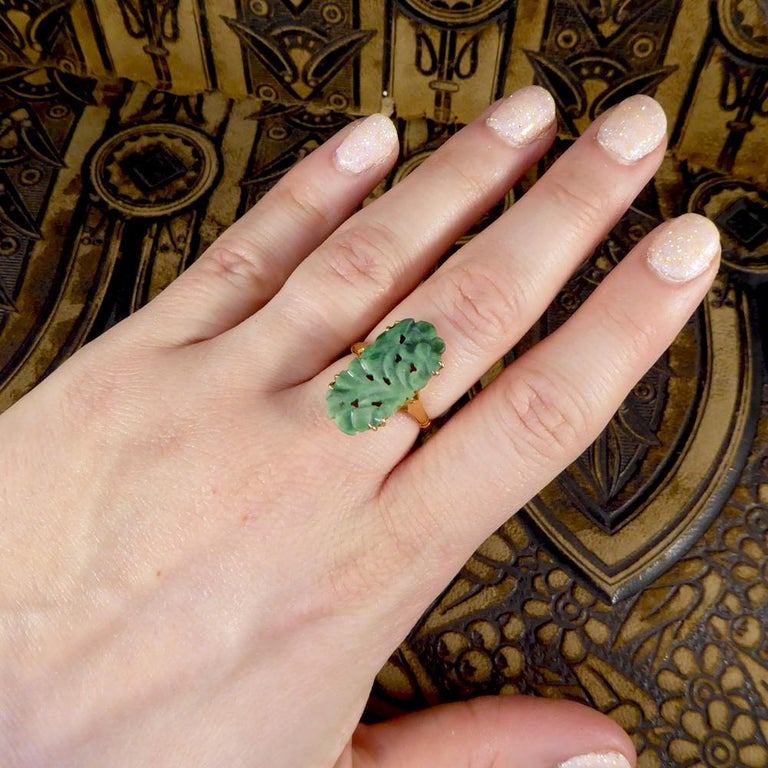 1920s Carved Jade Ring in 18 Carat Yellow Gold at 1stDibs