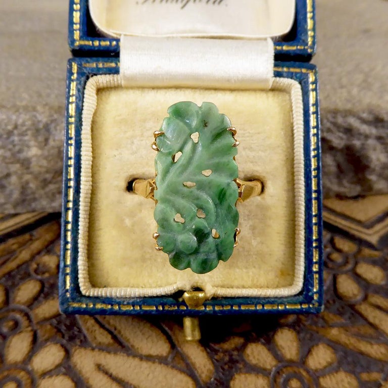 1920s Carved Jade Ring in 18 Carat Yellow Gold at 1stDibs
