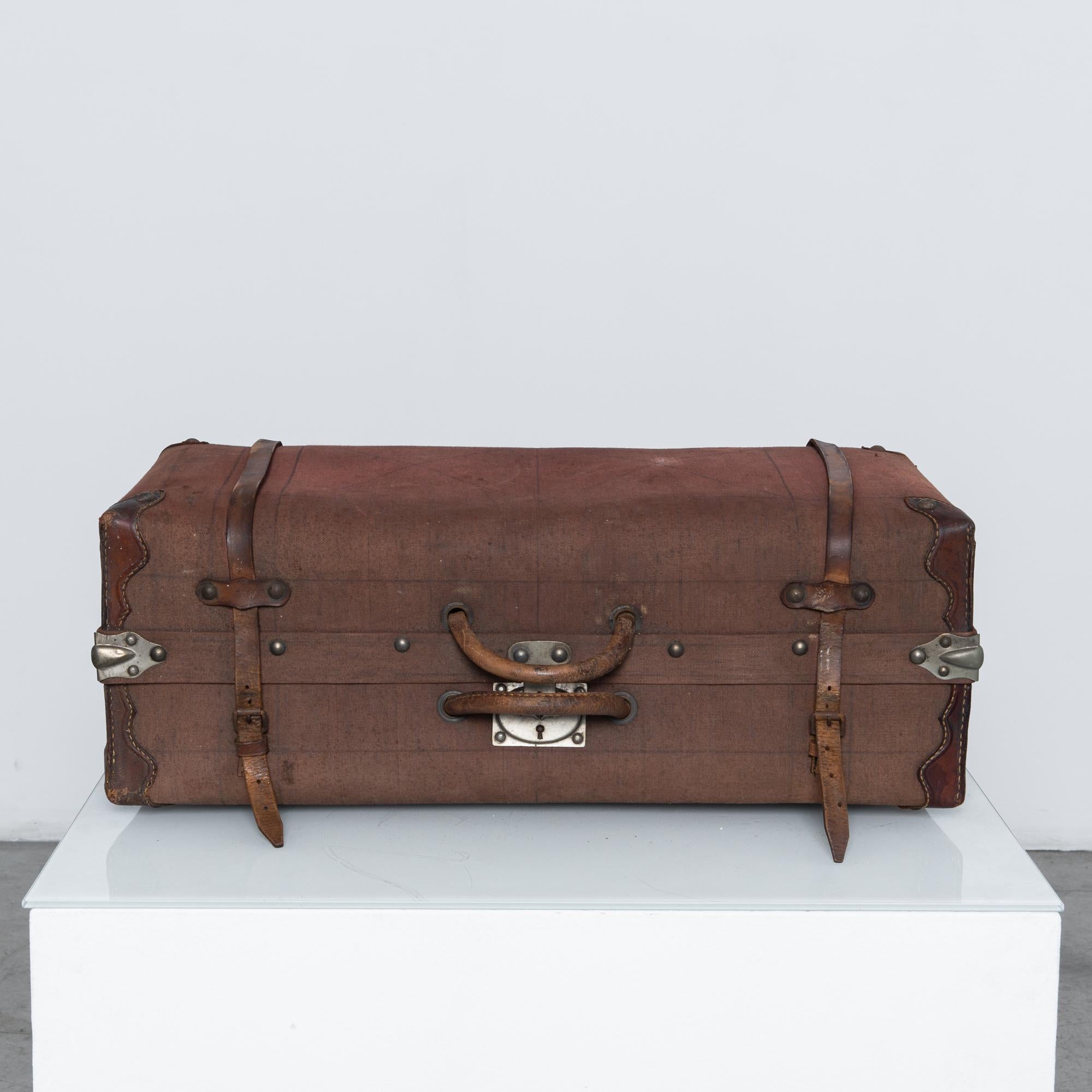 1920s French Antique Suitcase For Sale at 1stDibs