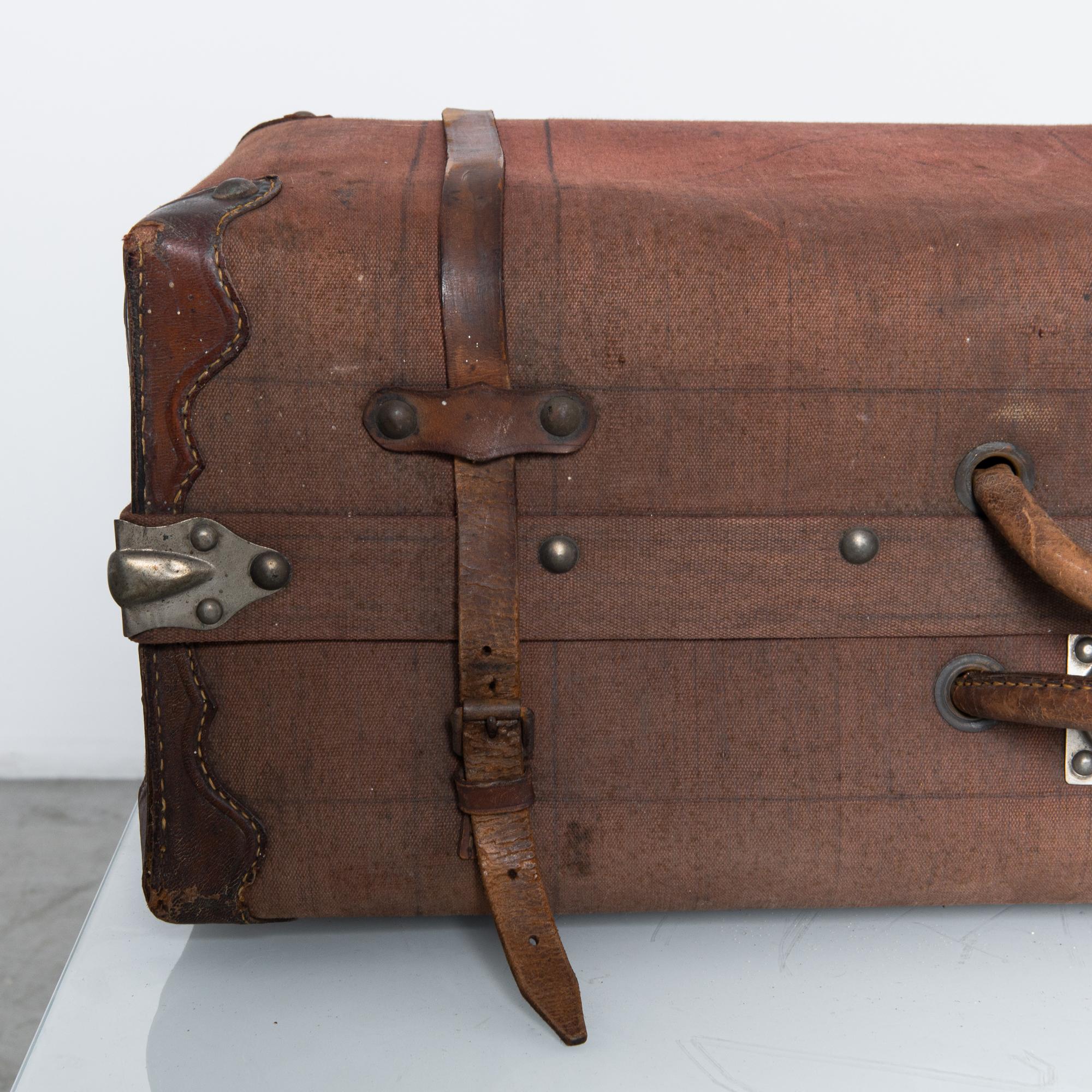 1920s French Antique Suitcase For Sale at 1stDibs