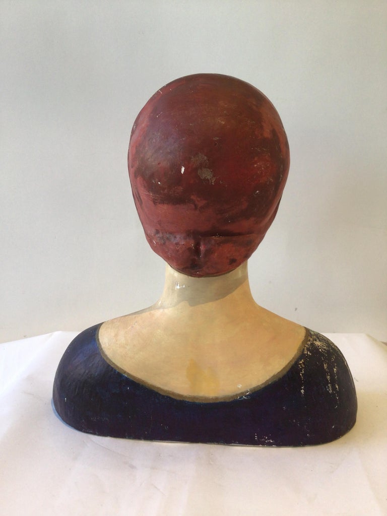 Buste féminin en plâtre peint à la main des années 1920 En vente sur ...