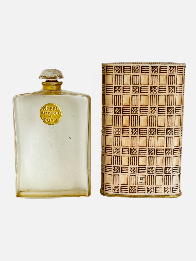 1920s Lalique French Perfume Bottle Ambre Antique De Coty For Sale at ...