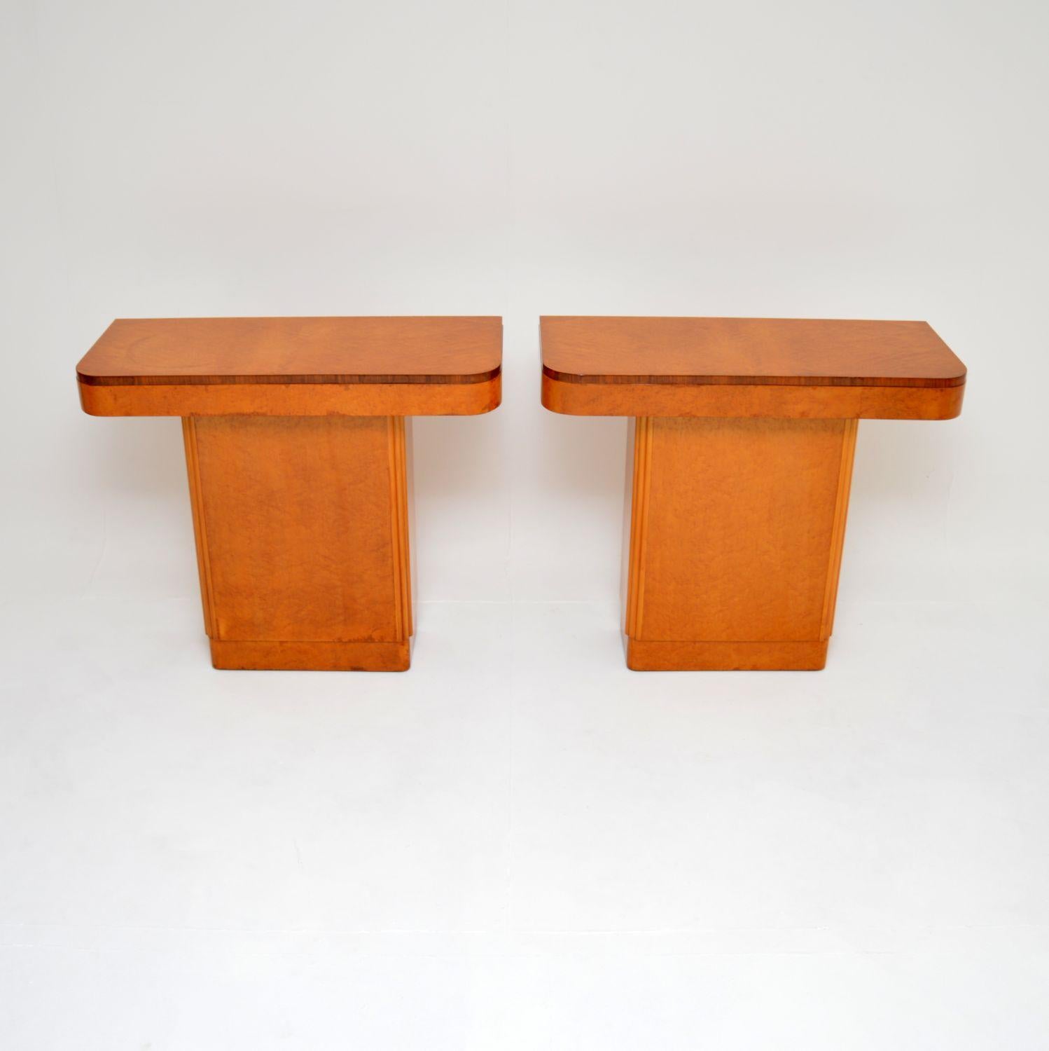 1920's Pair of Art Deco Birds Eye Maple Console Tables For Sale at 1stDibs
