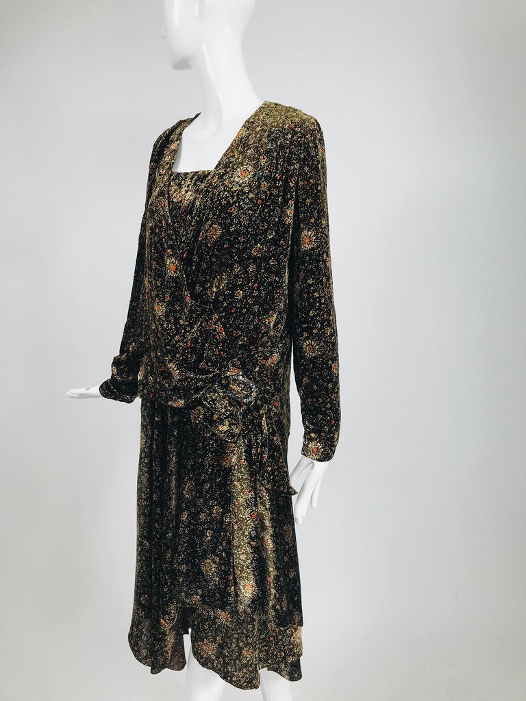 1920s Printed Silk Velvet Long Sleeve Drop Waist Flapper Dress For Sale ...