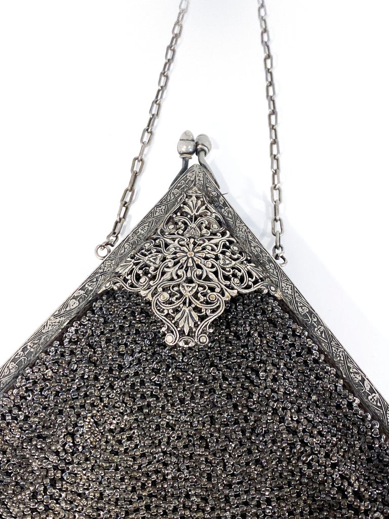 1920s Silver Beaded Handbag at 1stDibs | 1920 beaded purse, silver ...