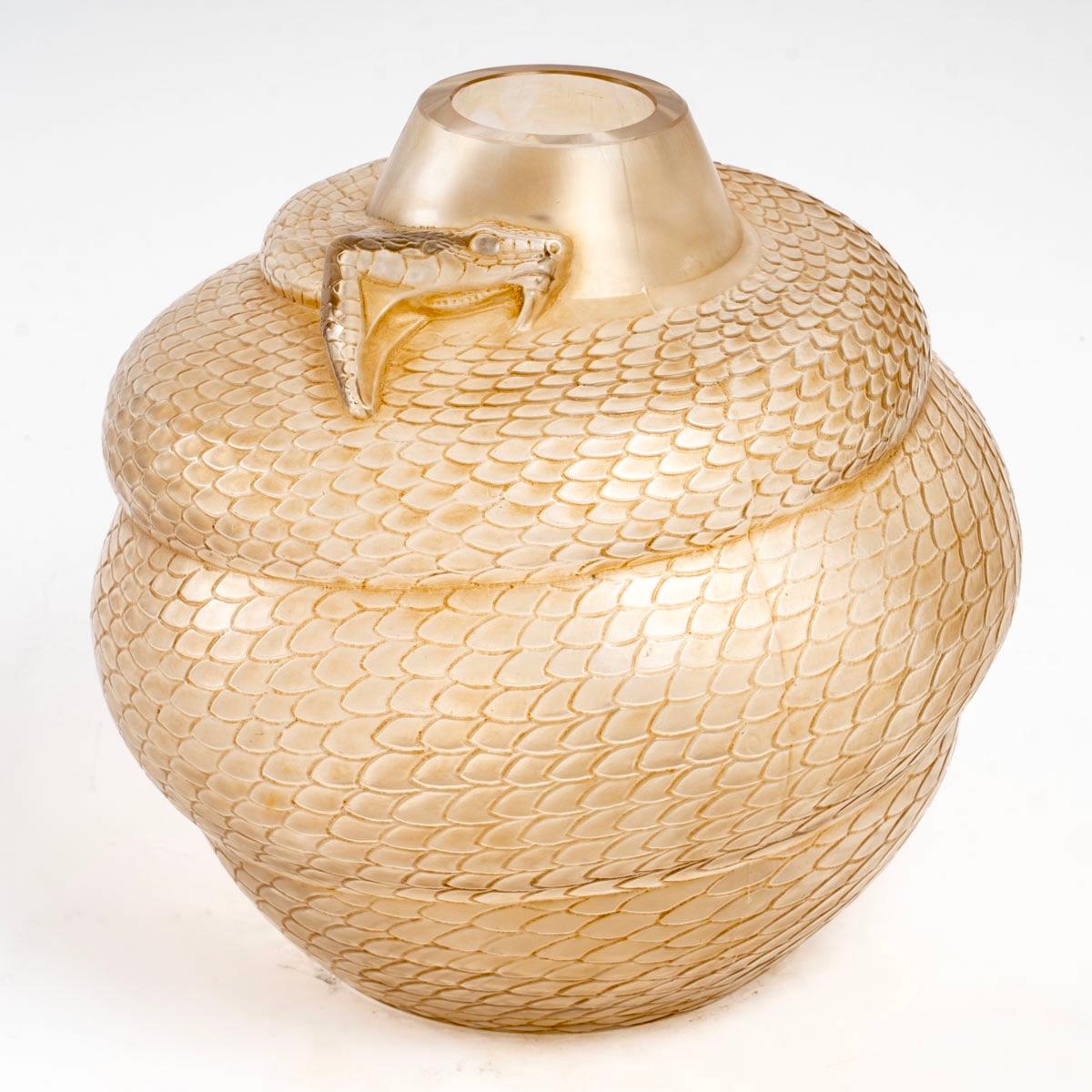 1924 René Lalique Serpent Vase in Frosted Glass with Sepia Patina ...