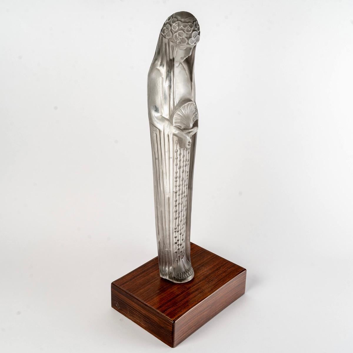 1924 René Lalique Statue Source De La Fontaine Galatee Frosted Glass ...