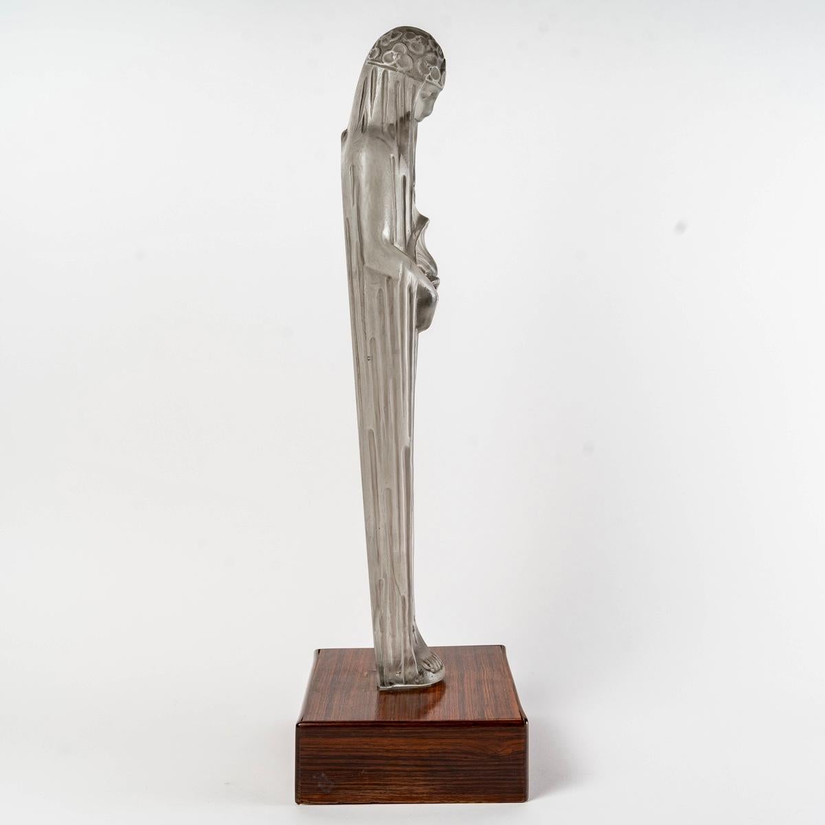 1924 René Lalique Statue Source De La Fontaine Galatee Frosted Glass ...