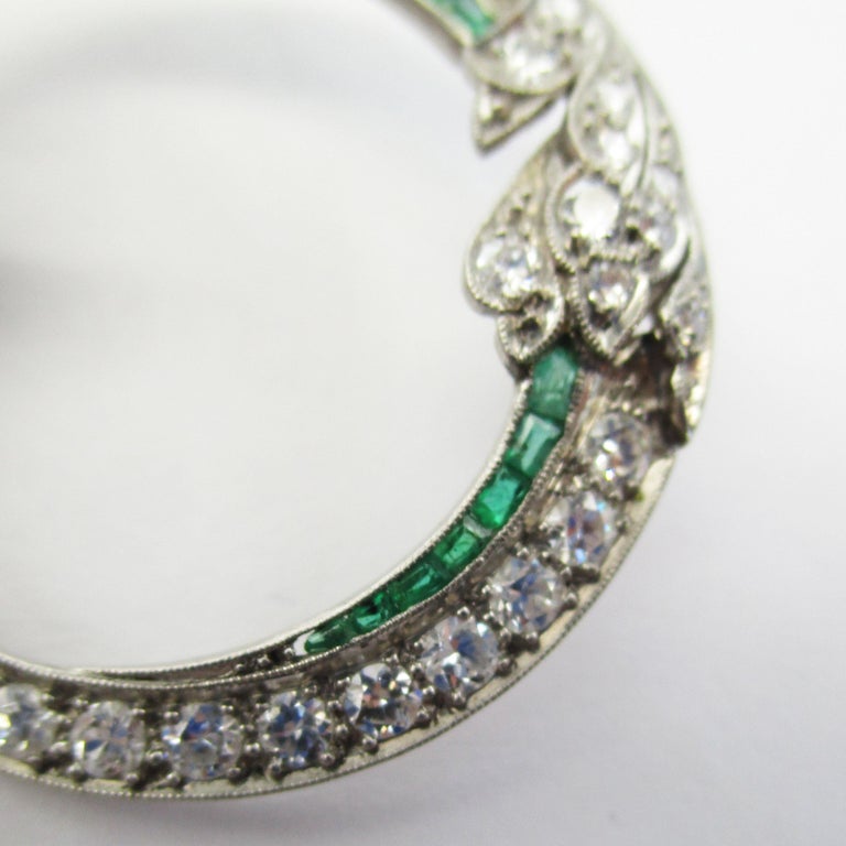 1925 Art Deco Platinum Emerald Diamond Circle Pin For Sale at 1stDibs