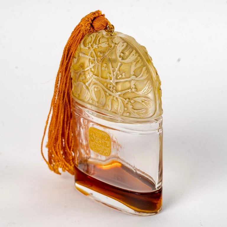 1926 René Lalique Perfume Bottle Sous Le Gui Glass Green Patina Jean de ...