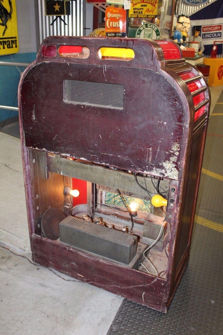1930s-1940s Original Regal Seeburg Symphonola Art Deco Jukebox For Sale ...