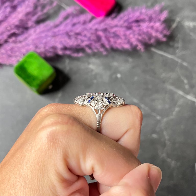 1930's Art Deco 1.25 Carats Diamond Sapphire Platinum Dinner Ring For ...