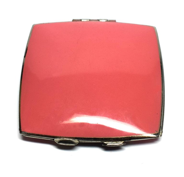 1930s Art Deco Enamel Decorated Ladies Powder Compact at 1stDibs