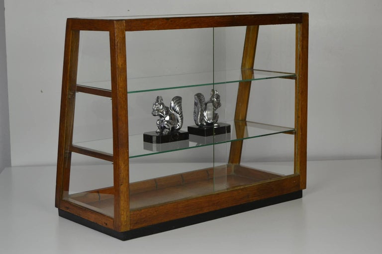 1930s Art Deco Wooden Counter-Top Display, Showcase at 1stDibs