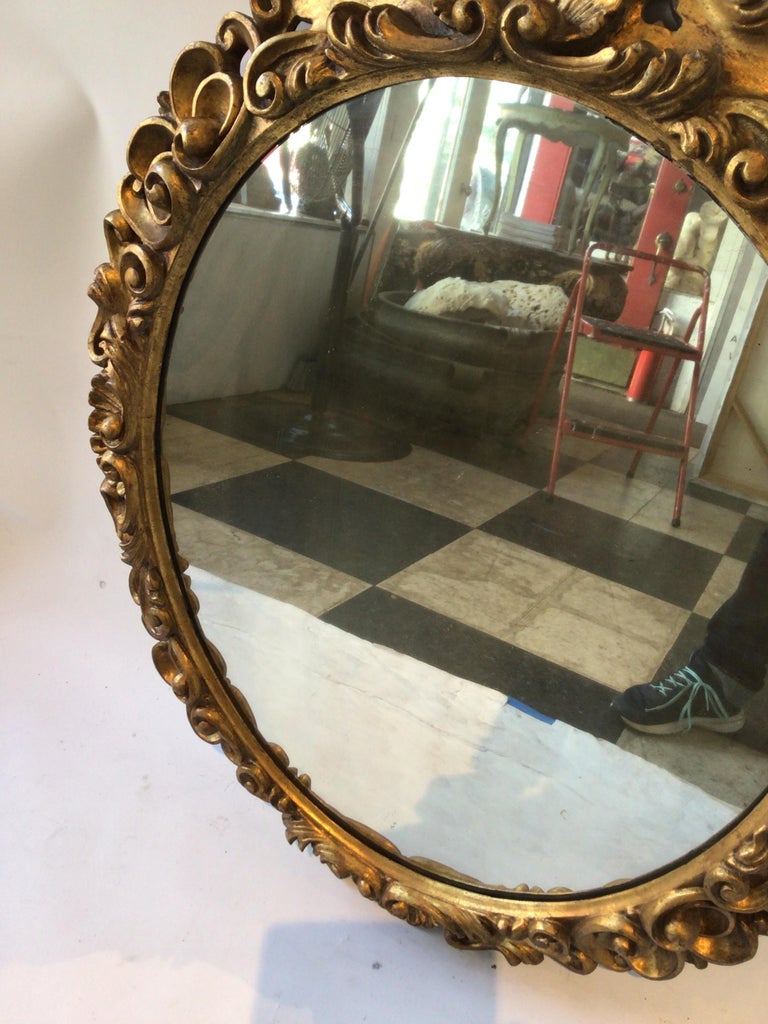 1930s Carved Wood Gilt Oval Italian Mirror with Shell Motif For Sale at ...