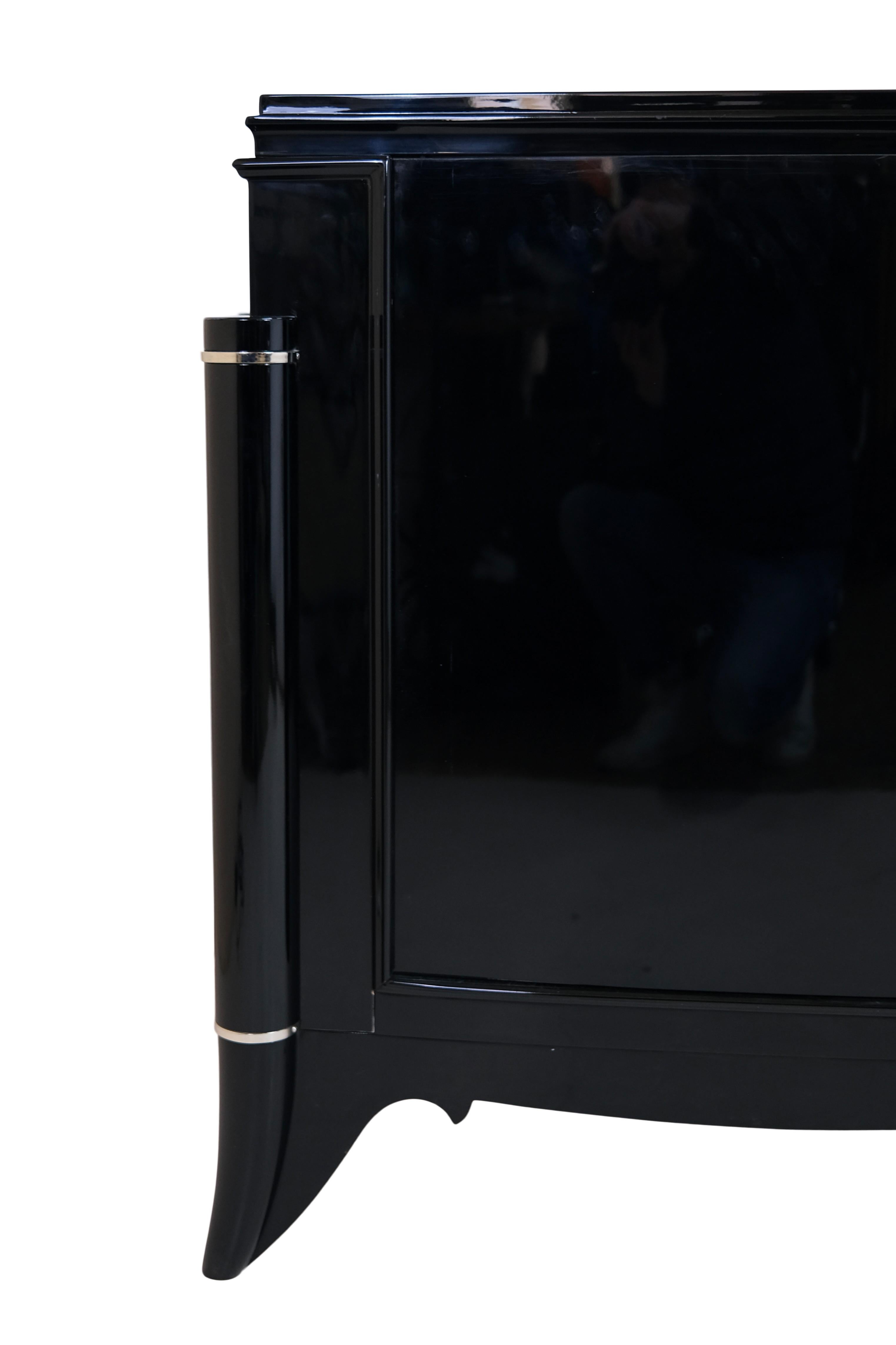 1930s French Art Deco Sideboard in Black Piano Lacquer with Figural ...