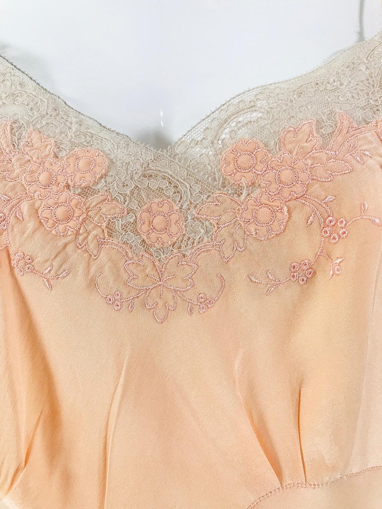 1930s Hand Look Peach Silk Applique Bias Cut Slip 36 For Sale at 1stDibs