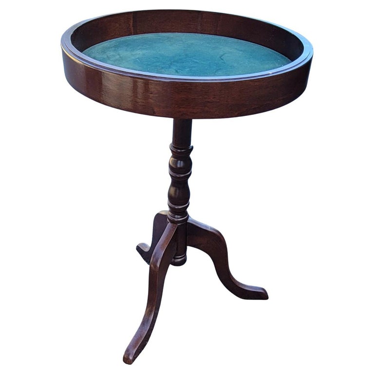 1930s Mahogany Pedestal Felt Lined Lift Top Vitrine Showcase Table For ...